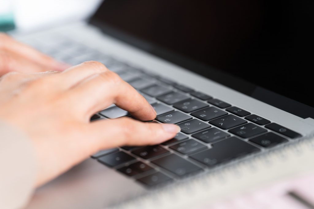 Google フォームの回答後のメッセージ設定方法とは？手順や例文を解説 | formLab