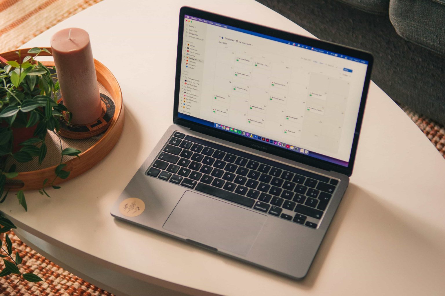 Notionの顧客管理（CRM）は可能？5つのメリット・デメリットや作成方法を解説 | formLab
